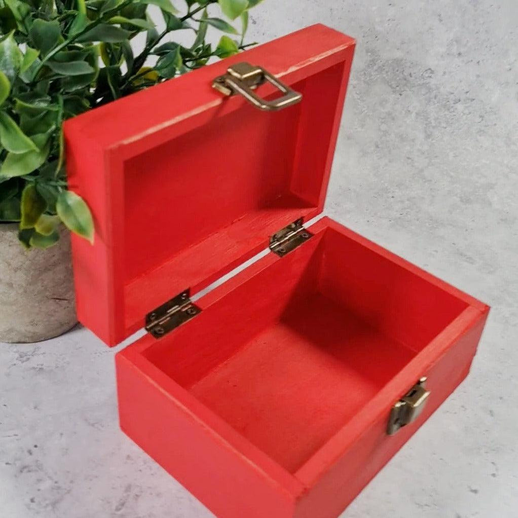 Personalised Football Shirt Keepsake Box I Team Medal Sports Badge Box ...