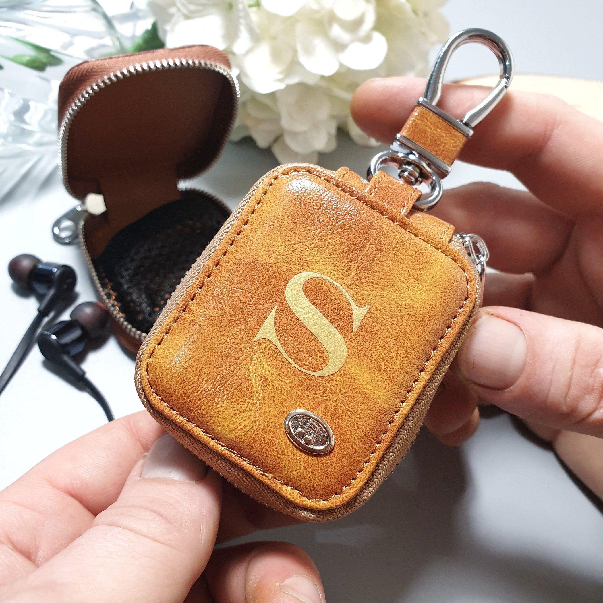 Personalised Headphone Case I Earphone Pouch I Birthday Gift Him Her ...