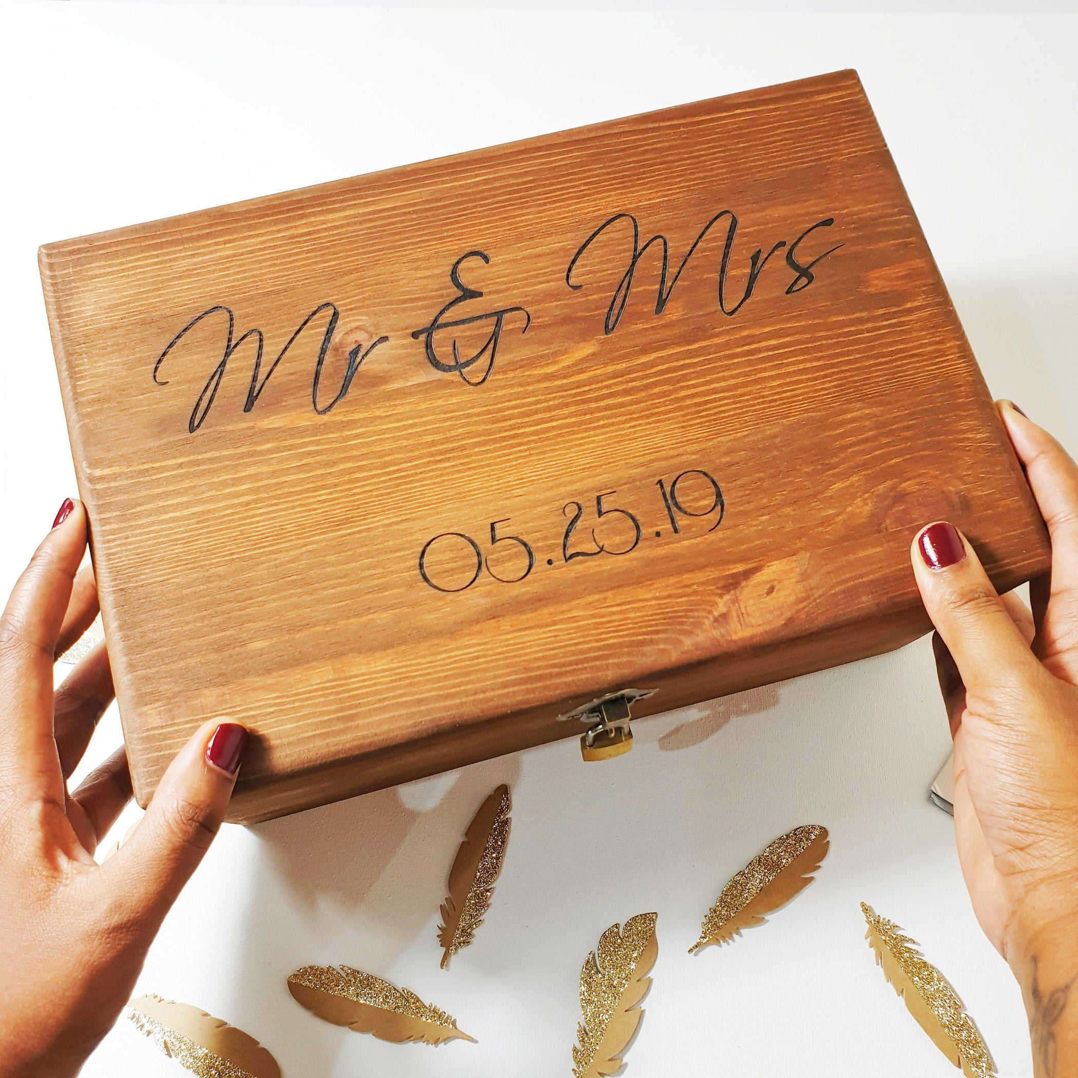 Personalised Mr & Mrs Wedding Keepsake Box I Wood Anniversary Box ...