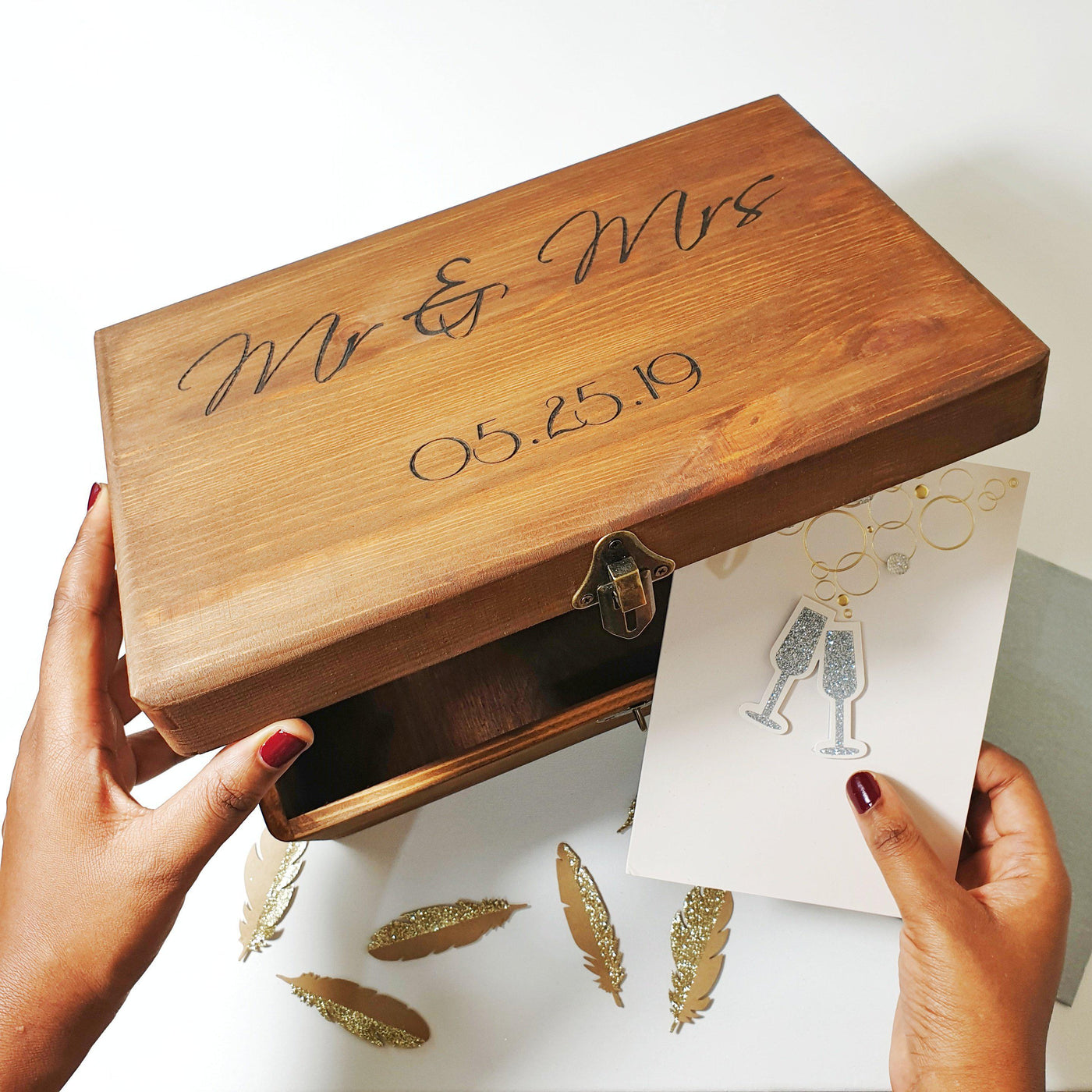 Personalised Mr & Mrs Wedding Keepsake Box I Wood Anniversary Box ...